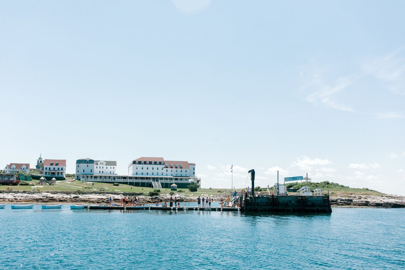 Star Island Wedding New Hampshire | Emily & Dane | esrayphotography.com
